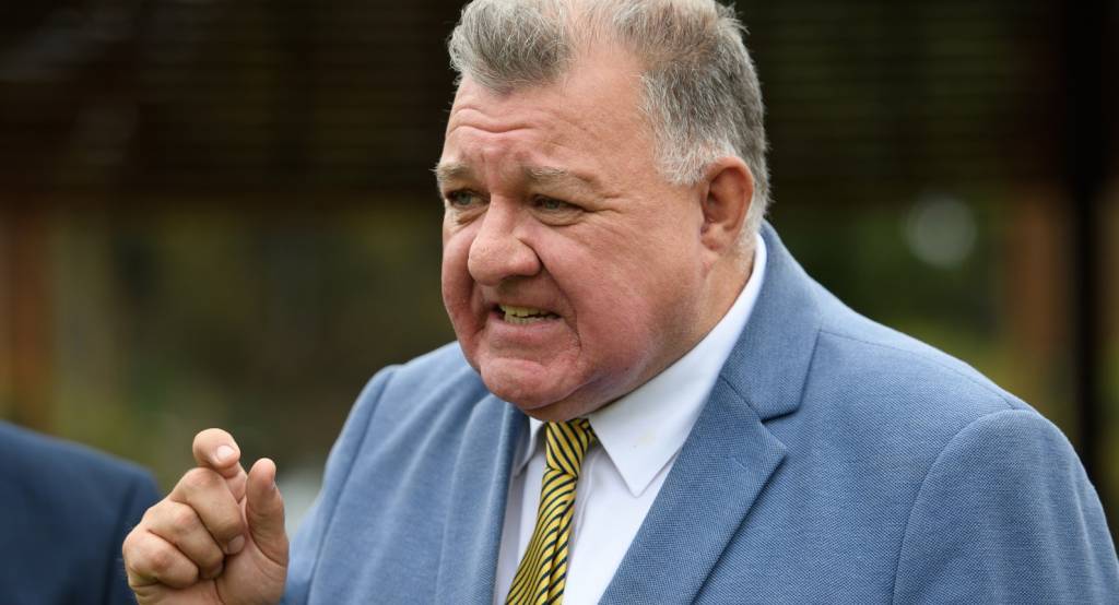 Craig Kelly's AEC sign legal defence is that he listened to experts