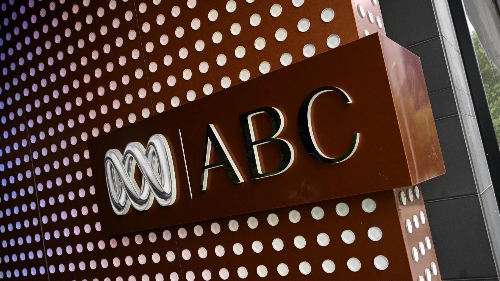 ABC at loggerheads with union over new contract proposal